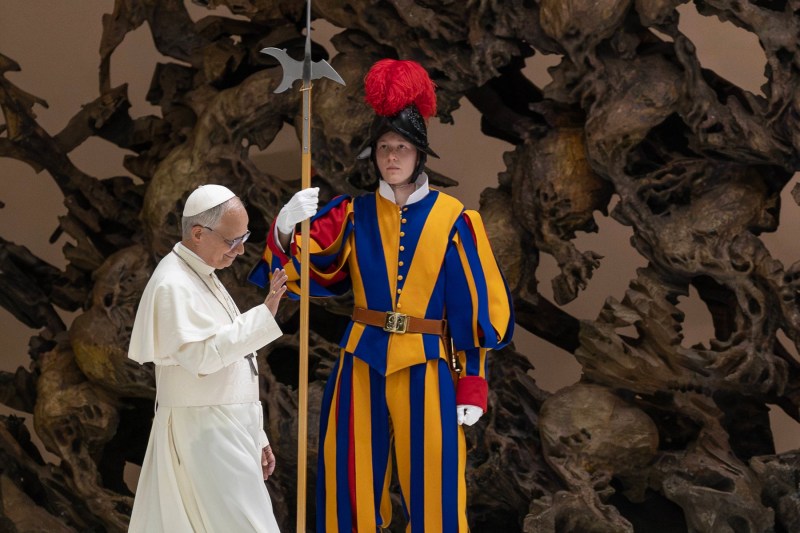 Video Pope Leon takes over the leadership of the Catholic Church ...