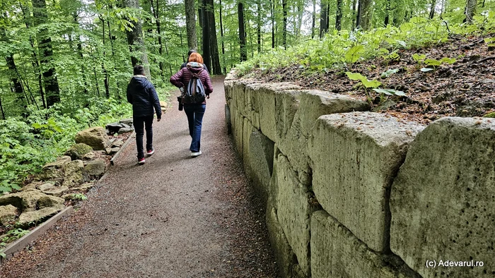Sarmizegetusa Regia, the fortress adored by tourists: “It is a hidden ...