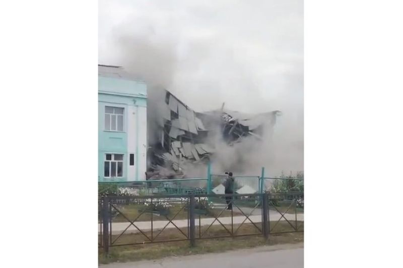 Two schools collapsed within 24 hours in Russia. Two people died ...