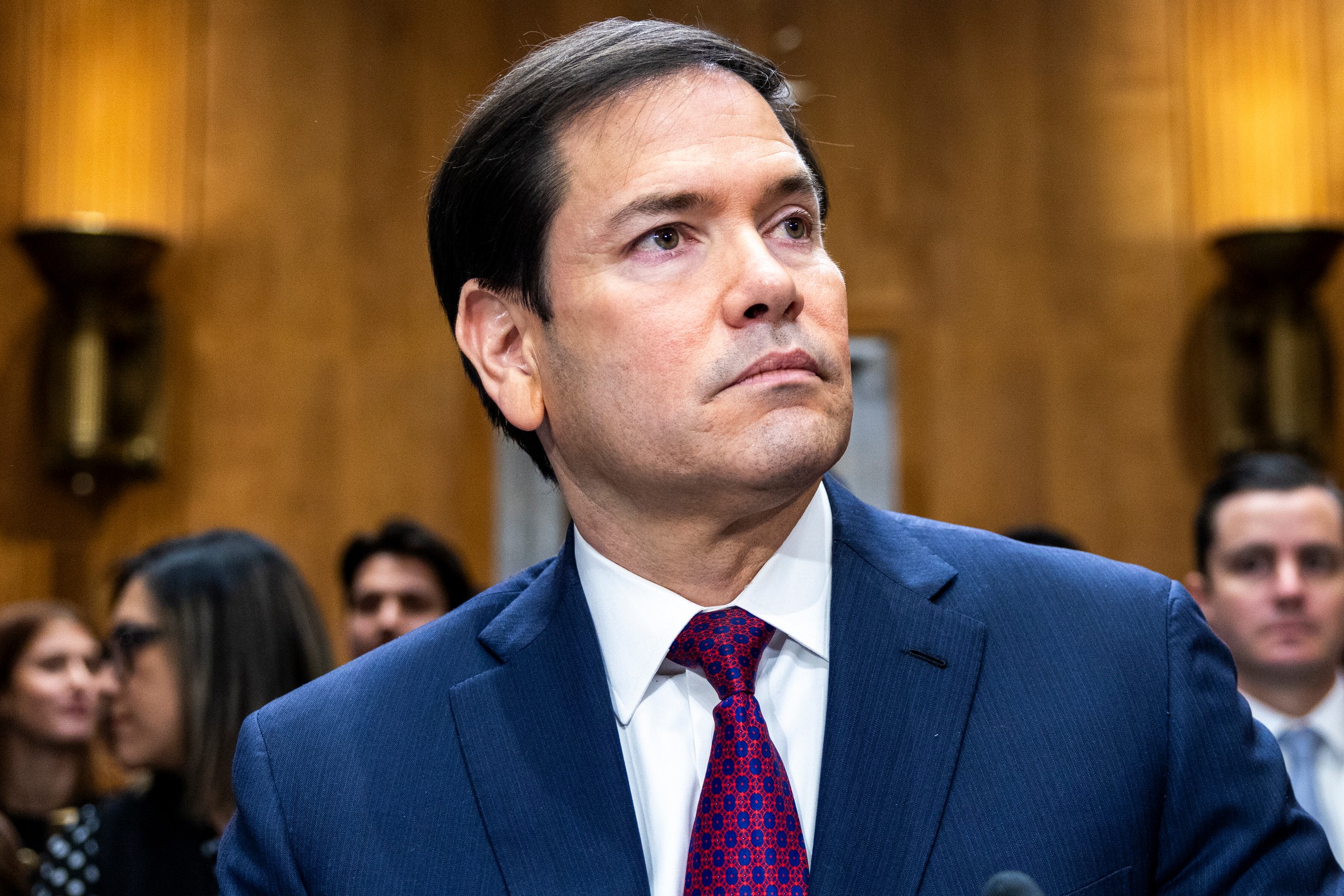 Rubio stands firmly behind Trump. The cosmic costs of the National ...